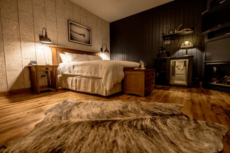 Authentic Bozeman Lodging at Gallatin River Lodge